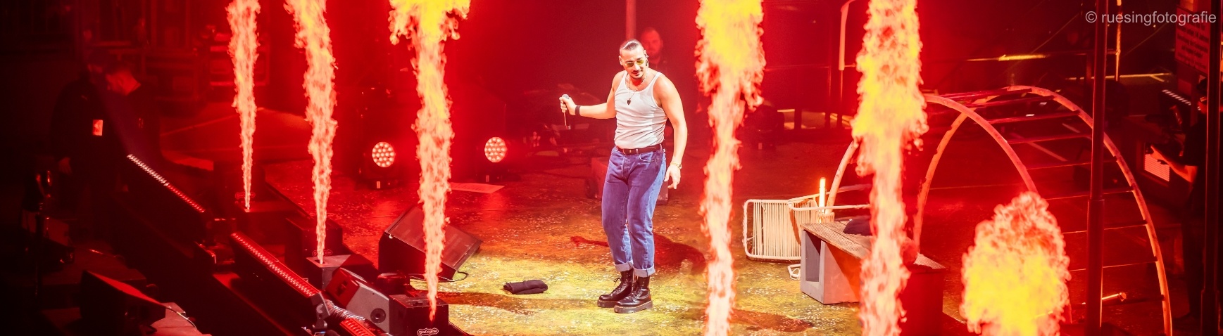 Apache 207 - Arena Tour 2025/2026